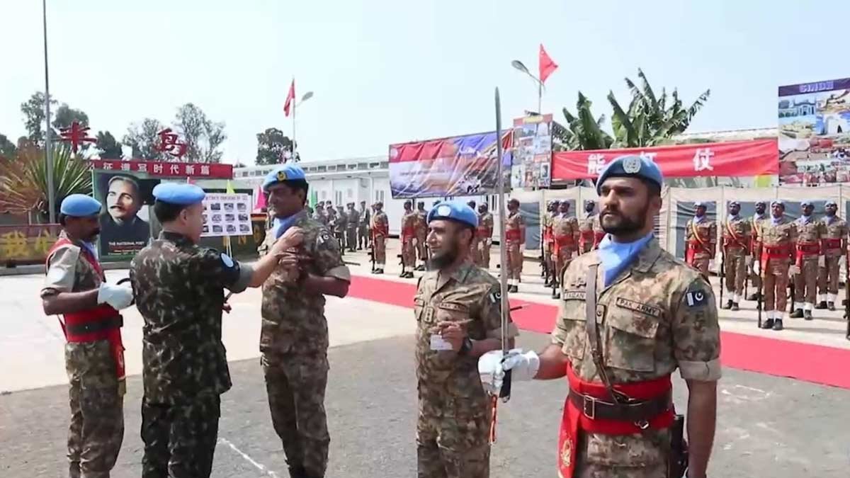 پاک آرمی کی کانگو میں پریڈ - Current Affairs